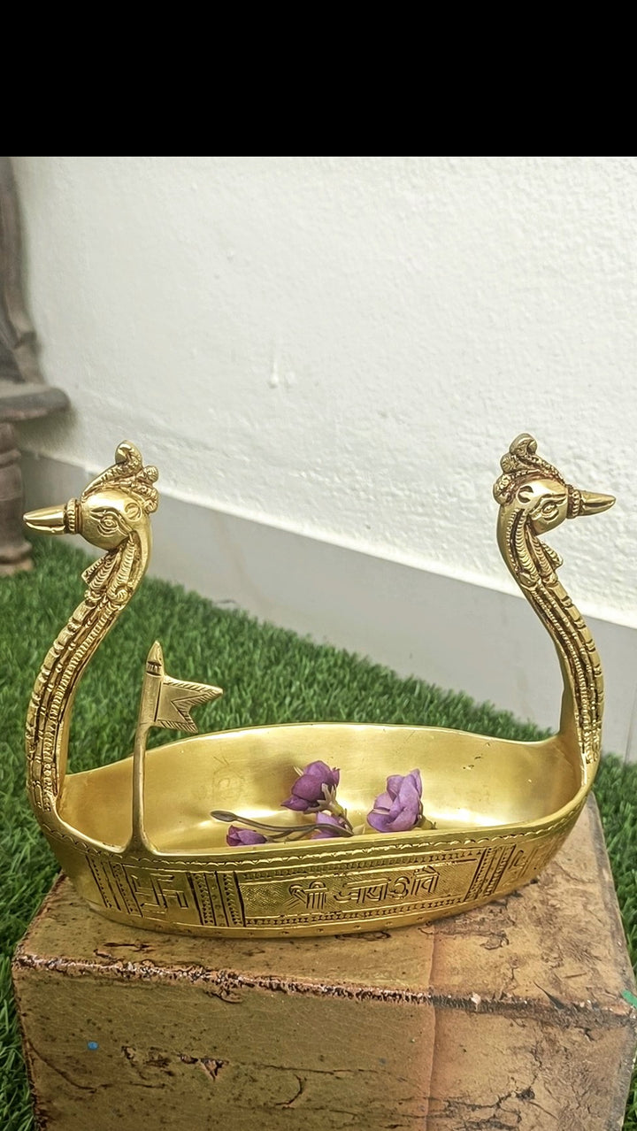 Brass Urlis/ decorative bowls – Manvantra Decor